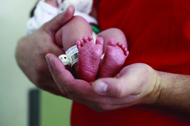 Preventing postpartum newborn falls